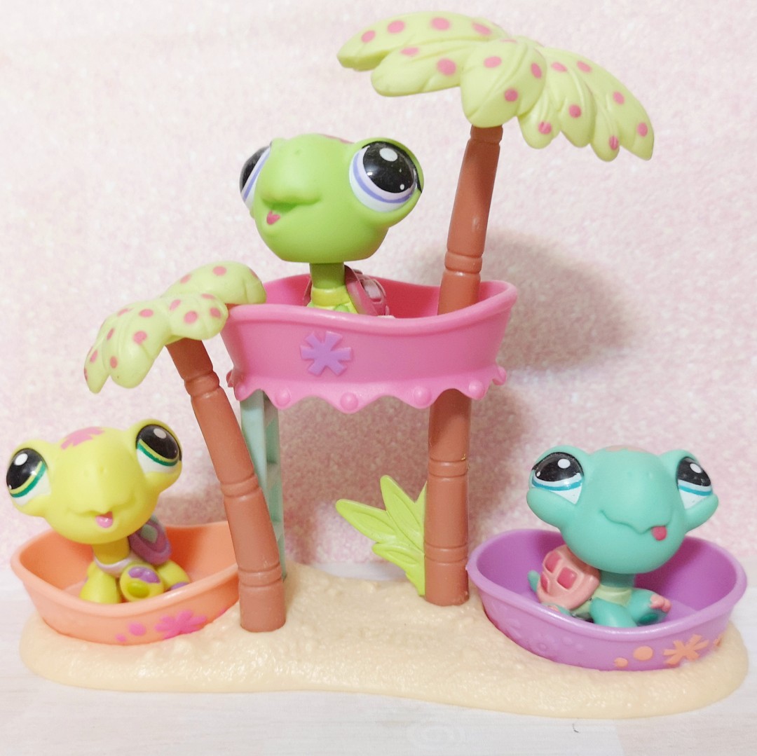 Littlest pet shop lps baby turtle triplets with accessories, Hobbies ...