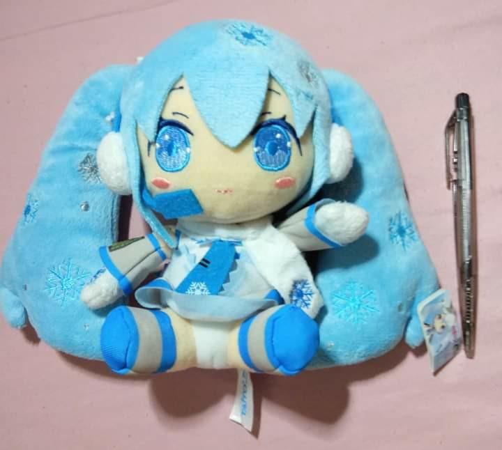 Rare Vocaloid Snow Hatsune Miku, Hobbies & Toys, Toys & Games on Carousell