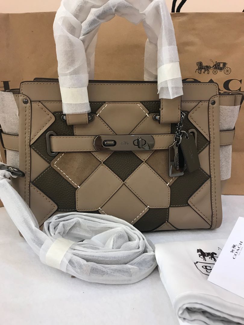 Ready Stock Authentic coach women medium swagger in beige mix material ...