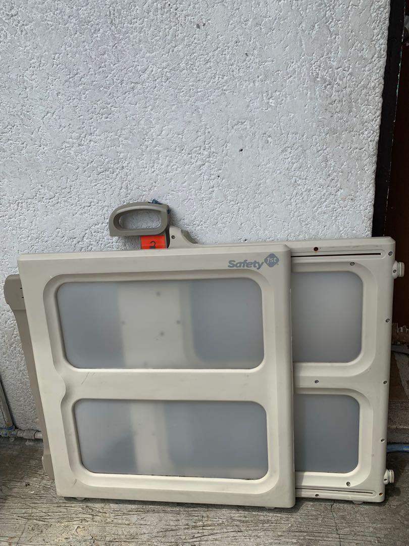 Safety First gate, Babies & Kids, Baby Nursery & Kids Furniture, Safety ...