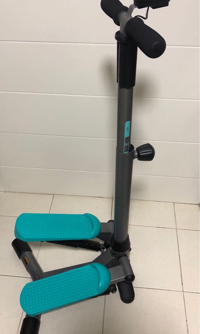 Stepper with digital counter, Sports Equipment, Exercise & Fitness ...