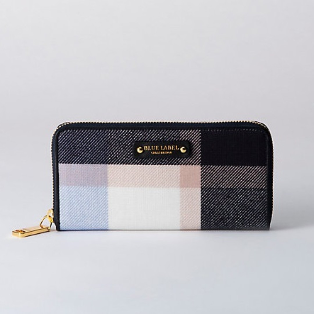 Crest Bridge Check PVC wallet, Women's Fashion, Bags & Wallets, Wallets ...