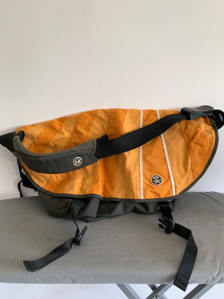 Crumpler Messenger Bag (Pre-loved), Photography, Photography ...