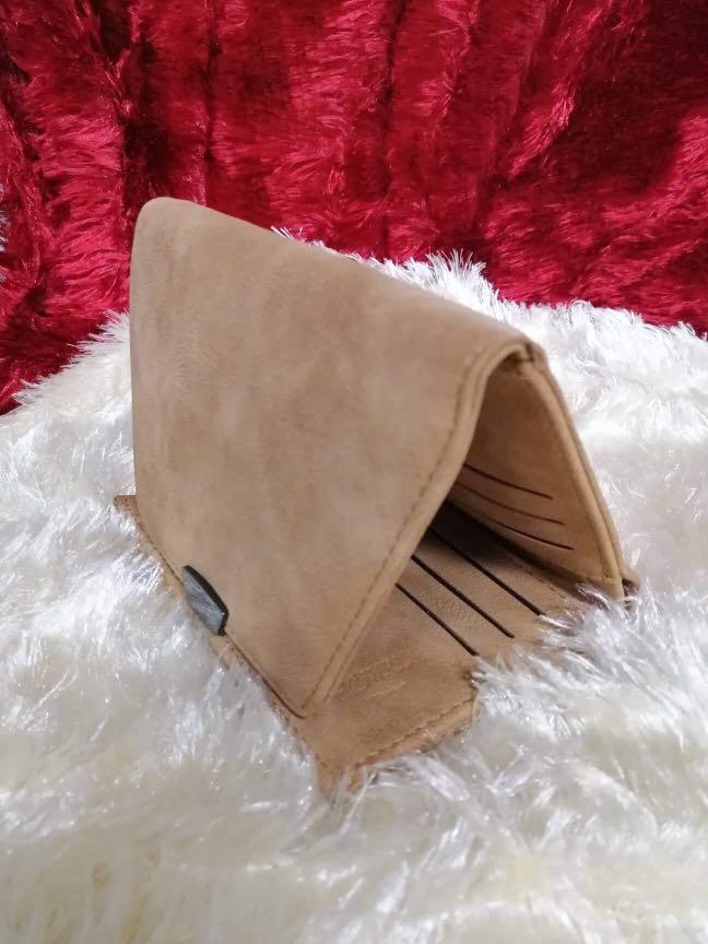 HowRU slim trifold Tan wallet, Women's Fashion, Bags & Wallets, Wallets ...