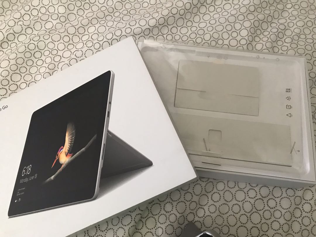 Microsoft Surface Go 8GB Ram, Electronics, Computers, Laptops on Carousell