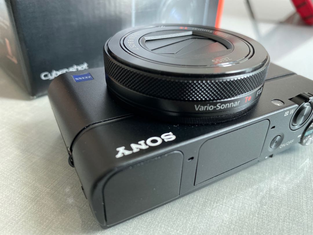 Sony RX IV, Photography, Cameras on Carousell
