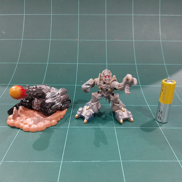 Transformers Posable display Figure: Megatron, Hobbies & Toys ...