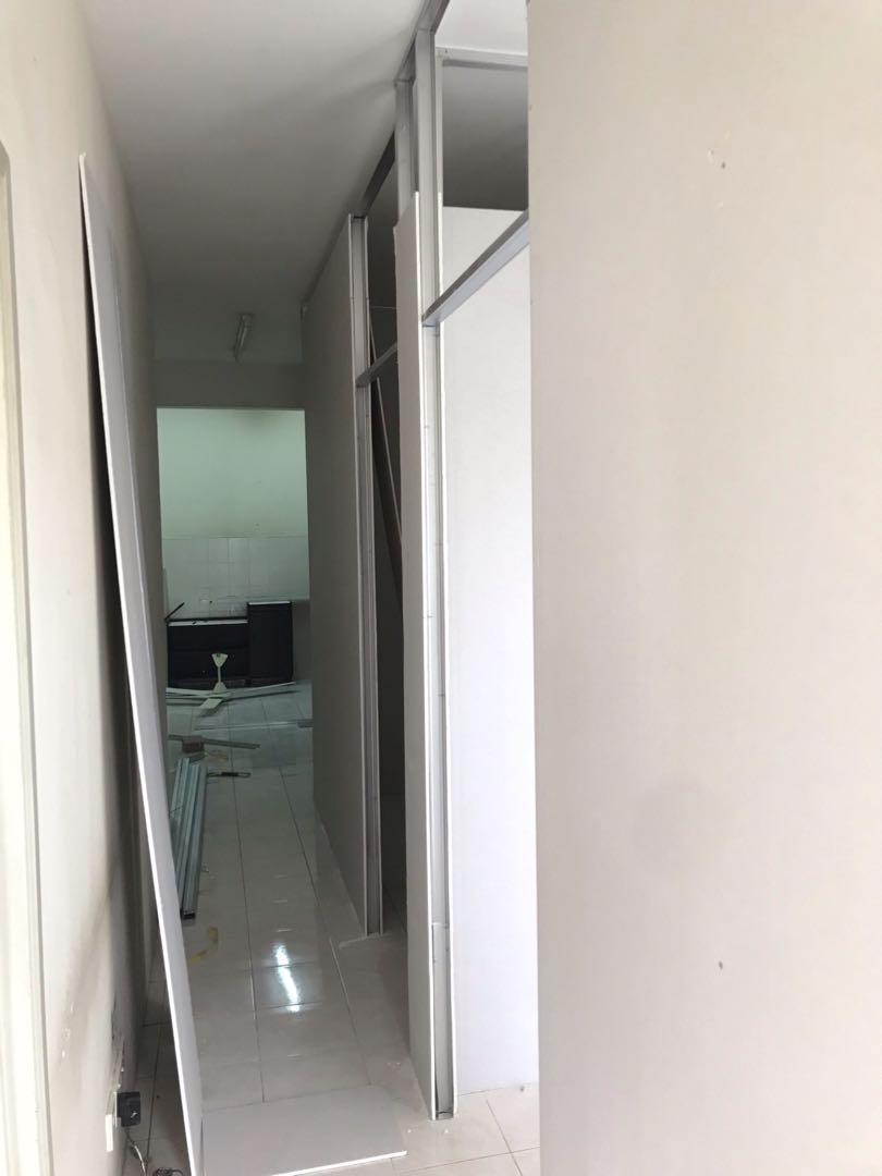Pasang Dinding Partition Plaster Dan Cat Putih Untuk Rumah dan Lot ...