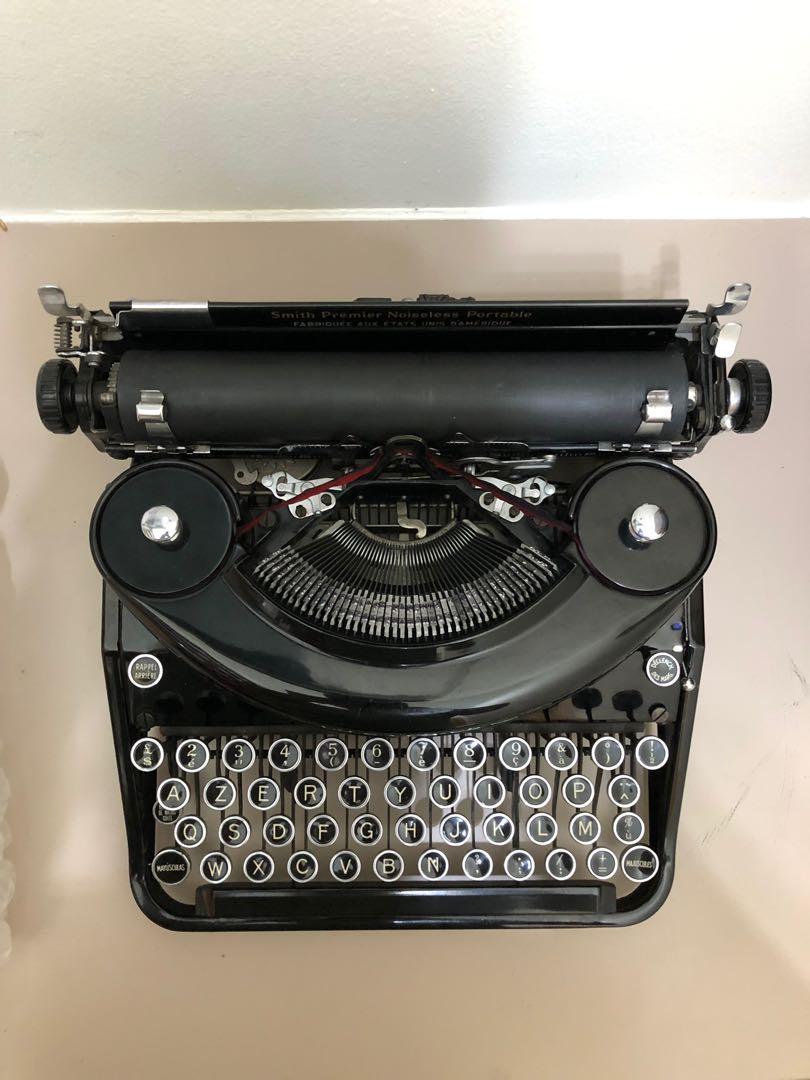 1938 Smith Premier Noiseless Typewriter (French Keyboard), Hobbies ...
