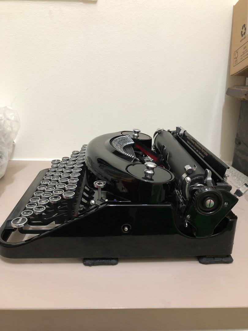 1938 Smith Premier Noiseless Typewriter (French Keyboard), Hobbies ...
