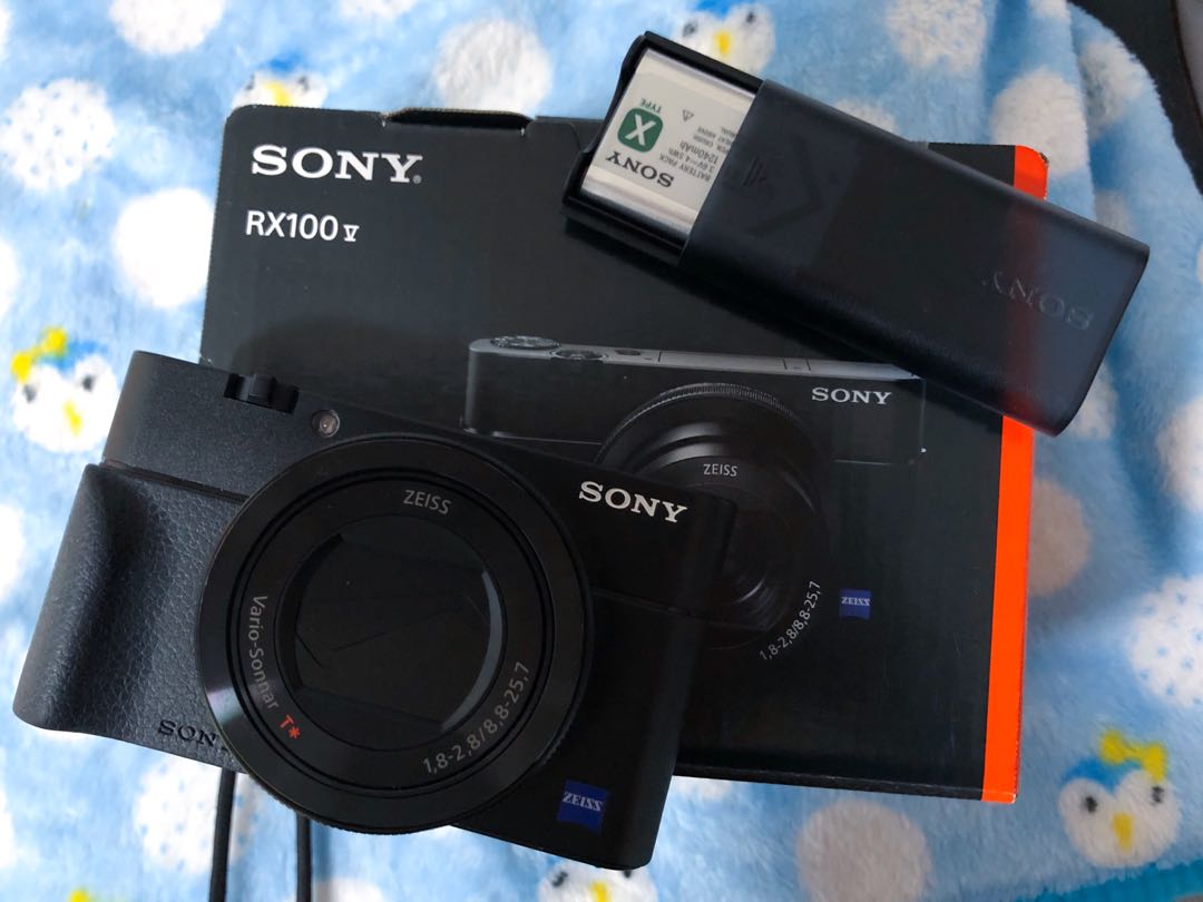 Sony RX100V, Photography, Cameras on Carousell