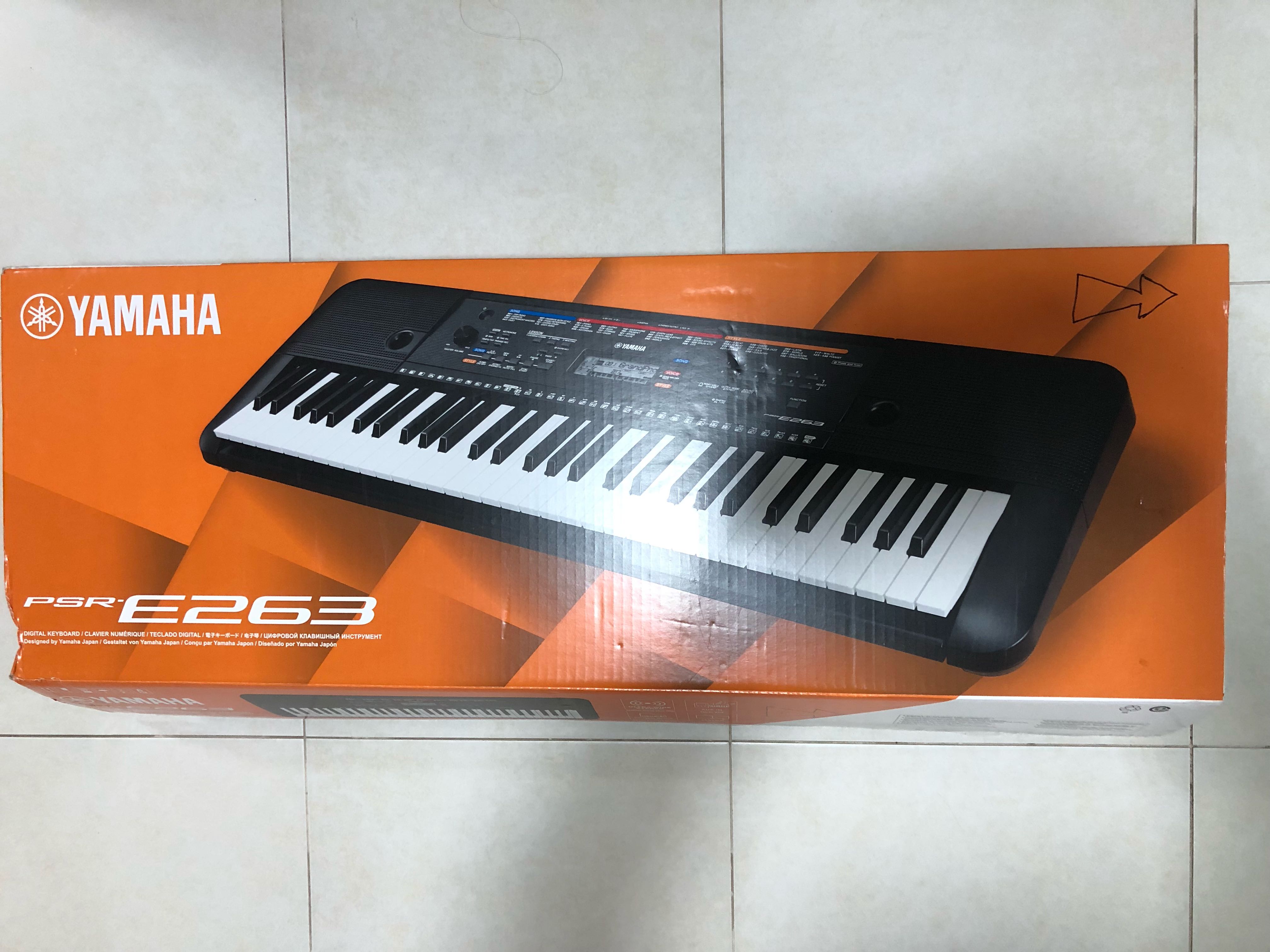 Yamaha E263 Keyboard, Hobbies & Toys, Music & Media, Musical Instruments on Carousell