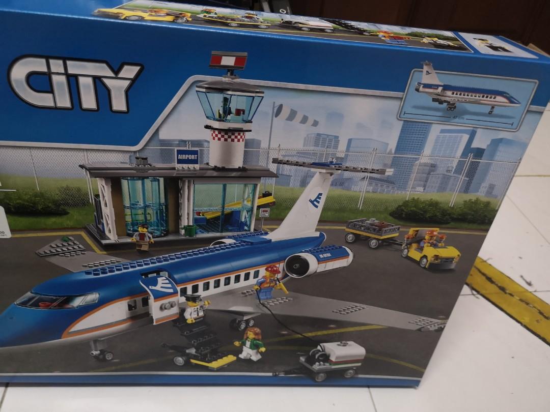 LEGO CITY 60104 AIRPORT, Hobbies & Toys, Collectibles & Memorabilia ...
