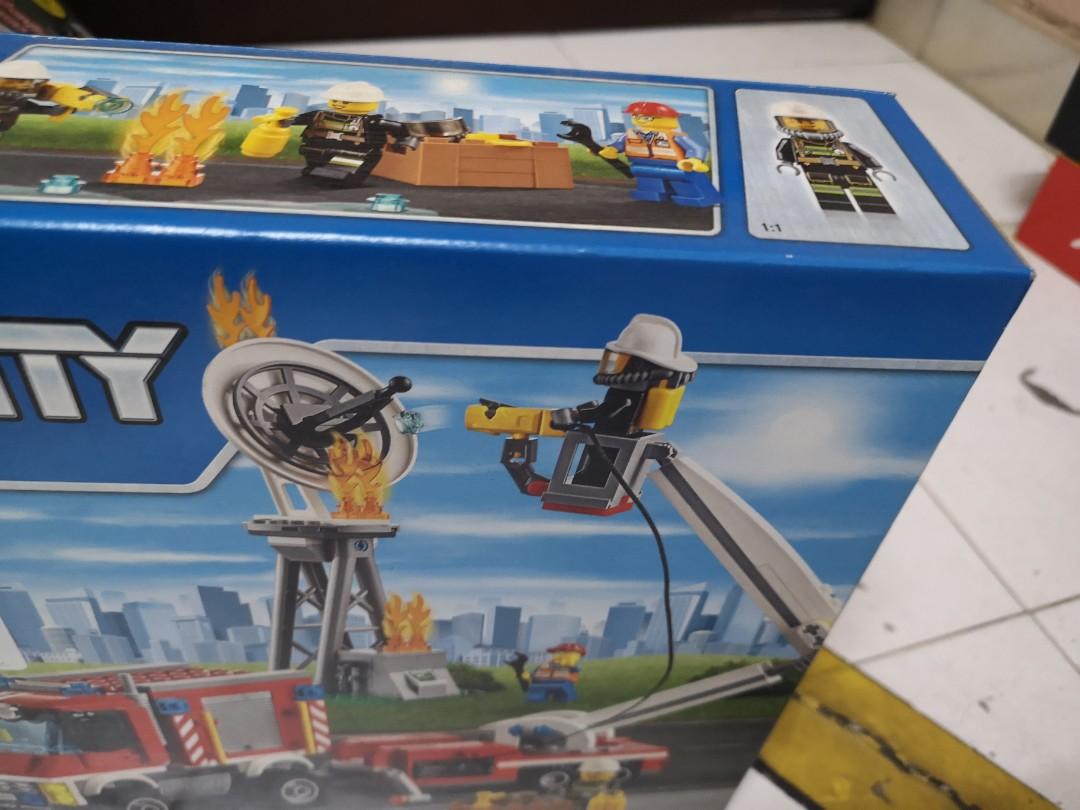 LEGO CITY 60111 UTILITY TRUCK, Hobbies & Toys, Collectibles ...