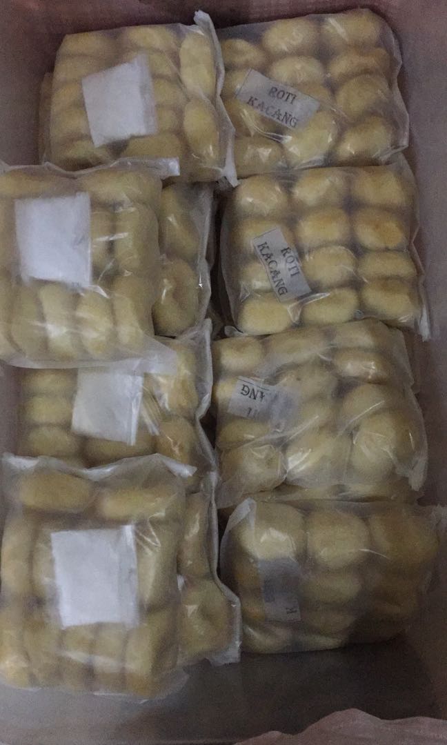 roti goreng dan donut, Food & Drinks, Homemade Bakes on Carousell