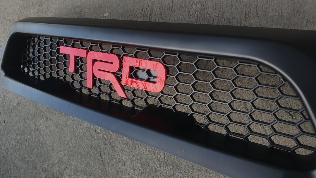 HiLux Revo TRD Grille with red Logo Emblem black matte plastic, Car ...