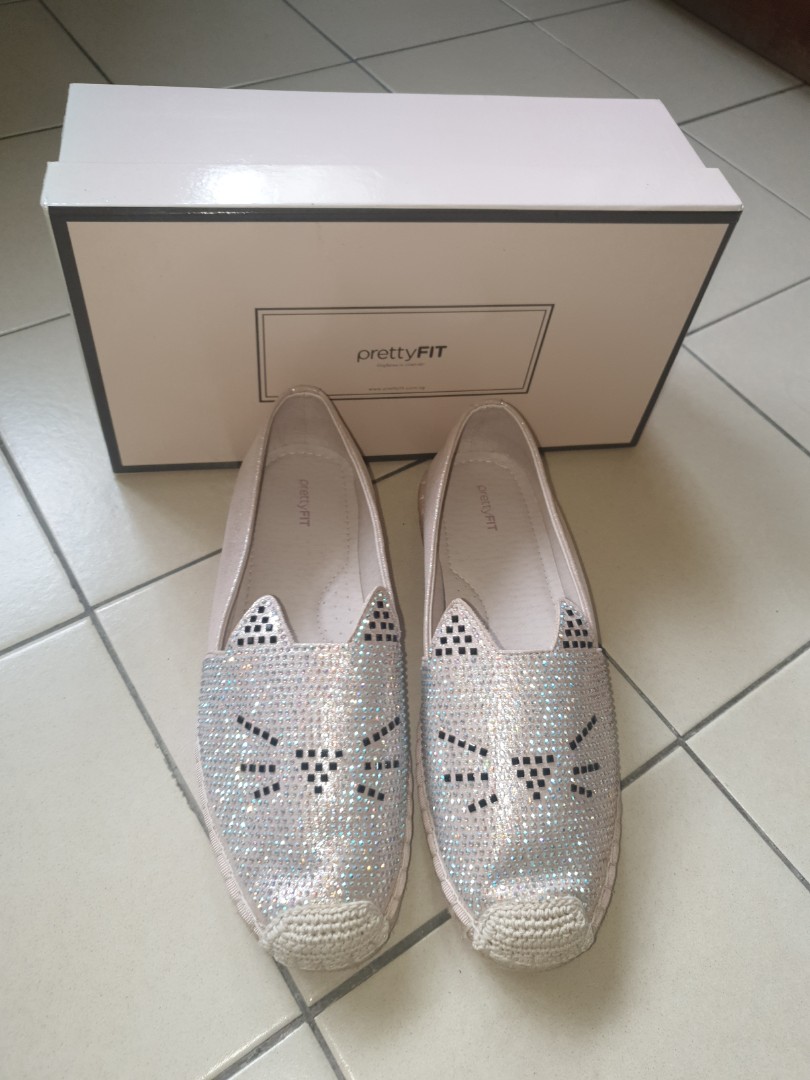 prettyFIT CAT LOAFERS, Women's Fashion, Footwear, Flats on Carousell