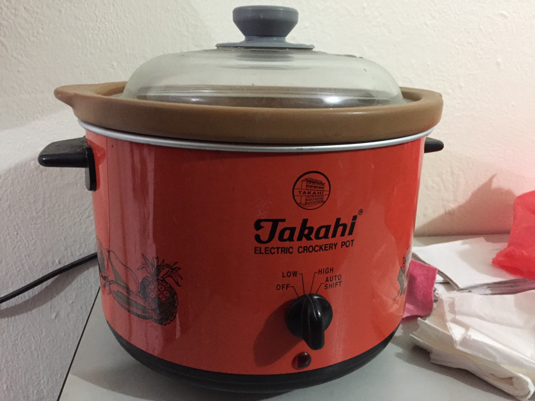 Takahi Slow Cooker-photo as shown -$40, TV & Home Appliances, Kitchen ...