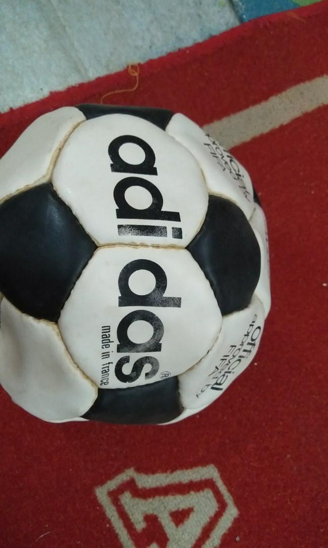 Adidas chelsea vintage ball, Sports Equipment, Sports & Games ...
