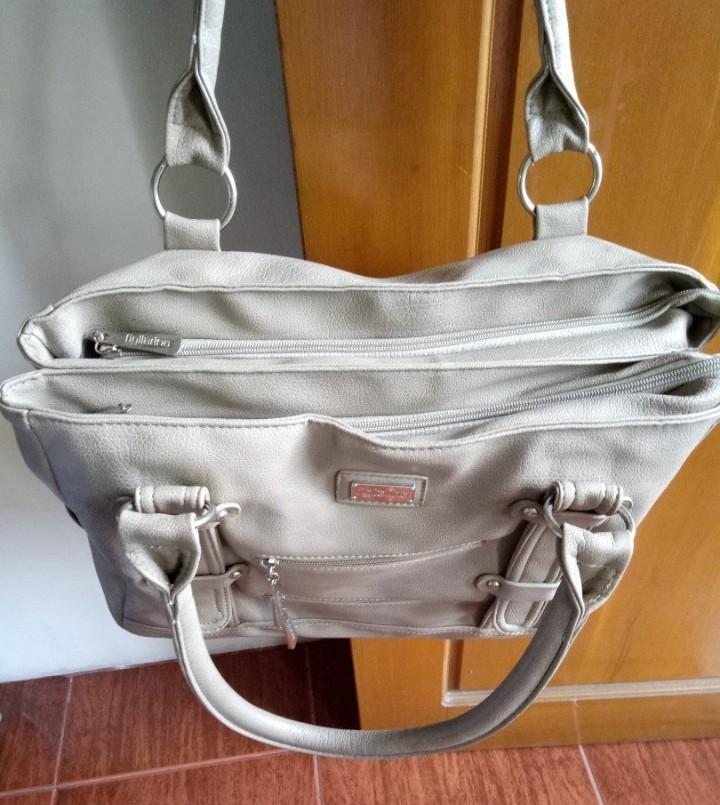 Figliarina Shoulder Bag, Women's Fashion, Bags & Wallets, Shoulder Bags ...