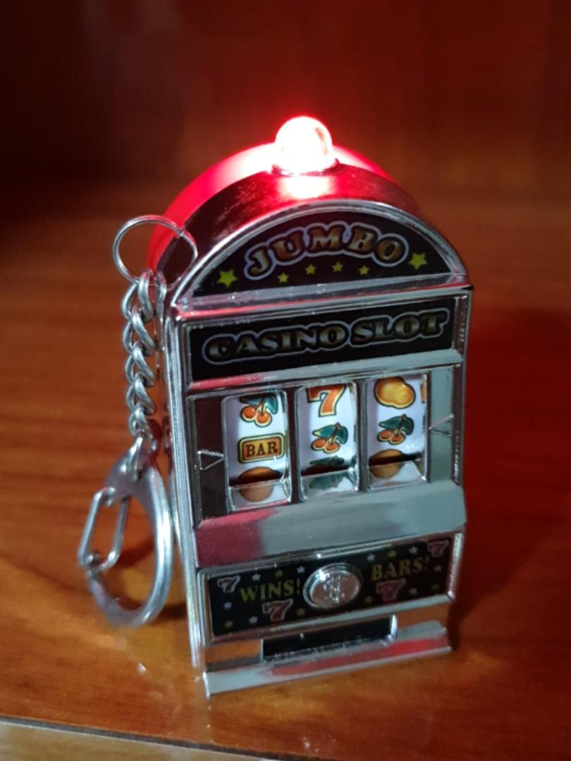 Jumbo jackpot machine keychain, Hobbies & Toys, Memorabilia ...