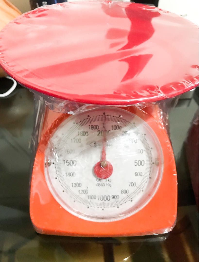 Rosewood 2kg weighing scale, used, per piece, Furniture & Home Living ...