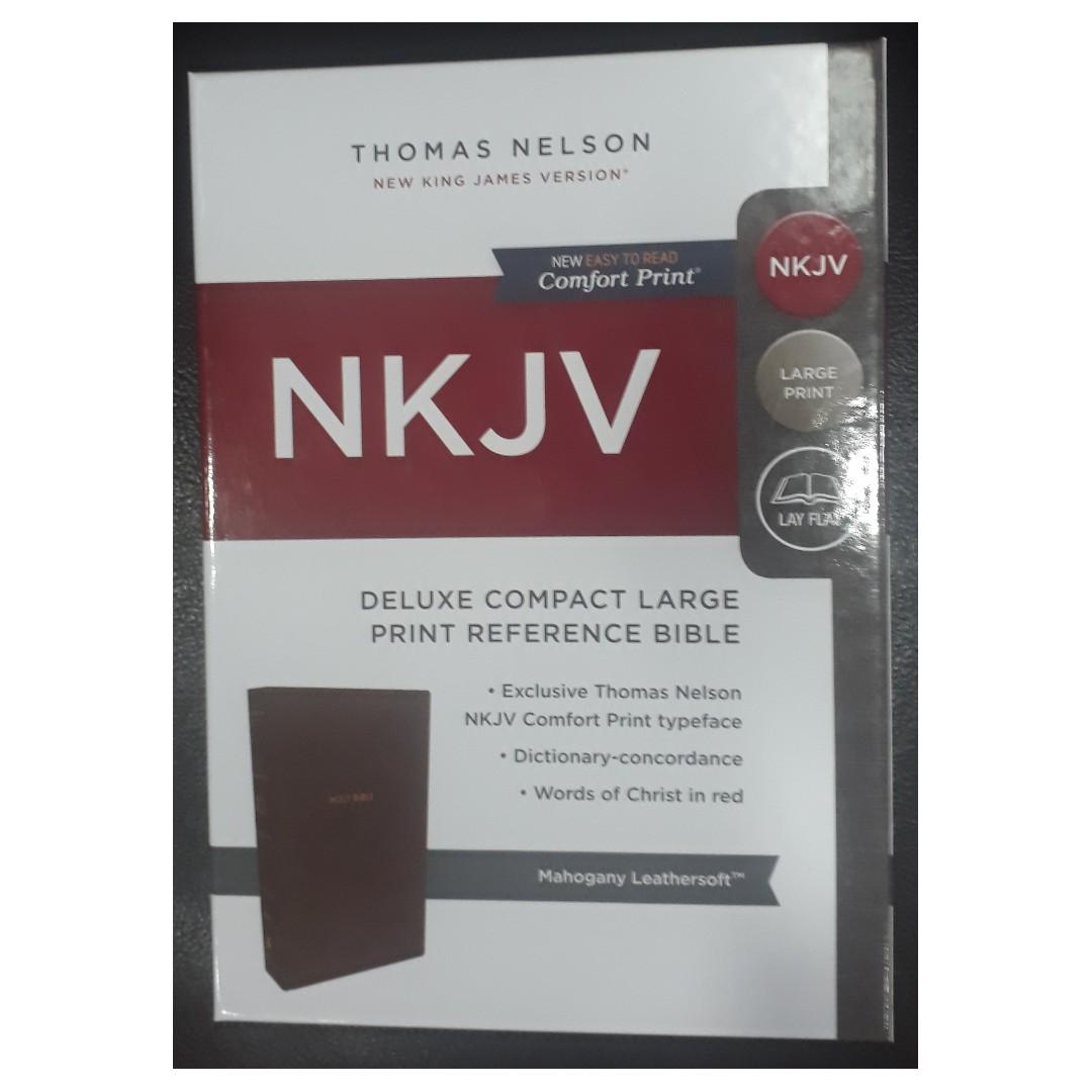 Thomas Nelson NKJV Deluxe Compact Large Print Reference Bible (Mahogany ...
