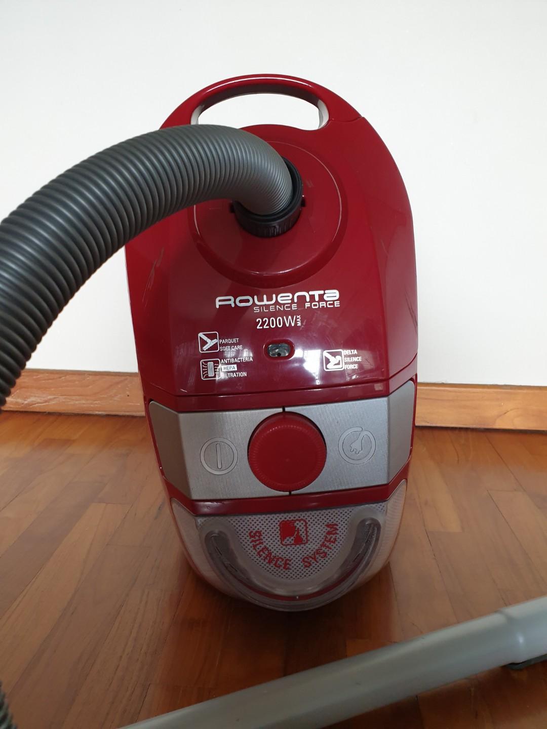USED Rowenta 2200W Vacuum cleaner, TV & Home Appliances, Vacuum Cleaner ...