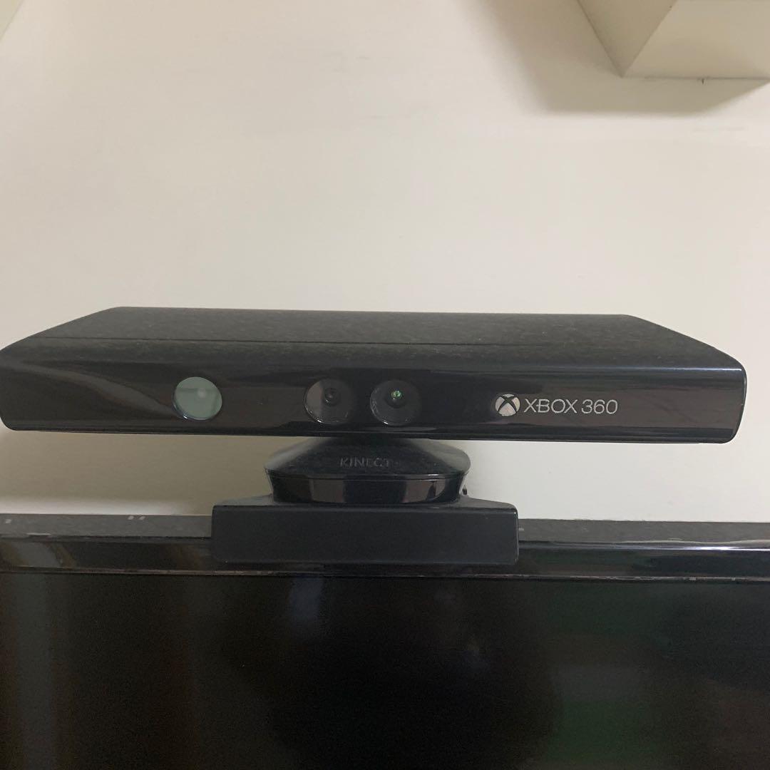 XBox 360 Slim complete with Kinect, Wireless Controller and Games ...