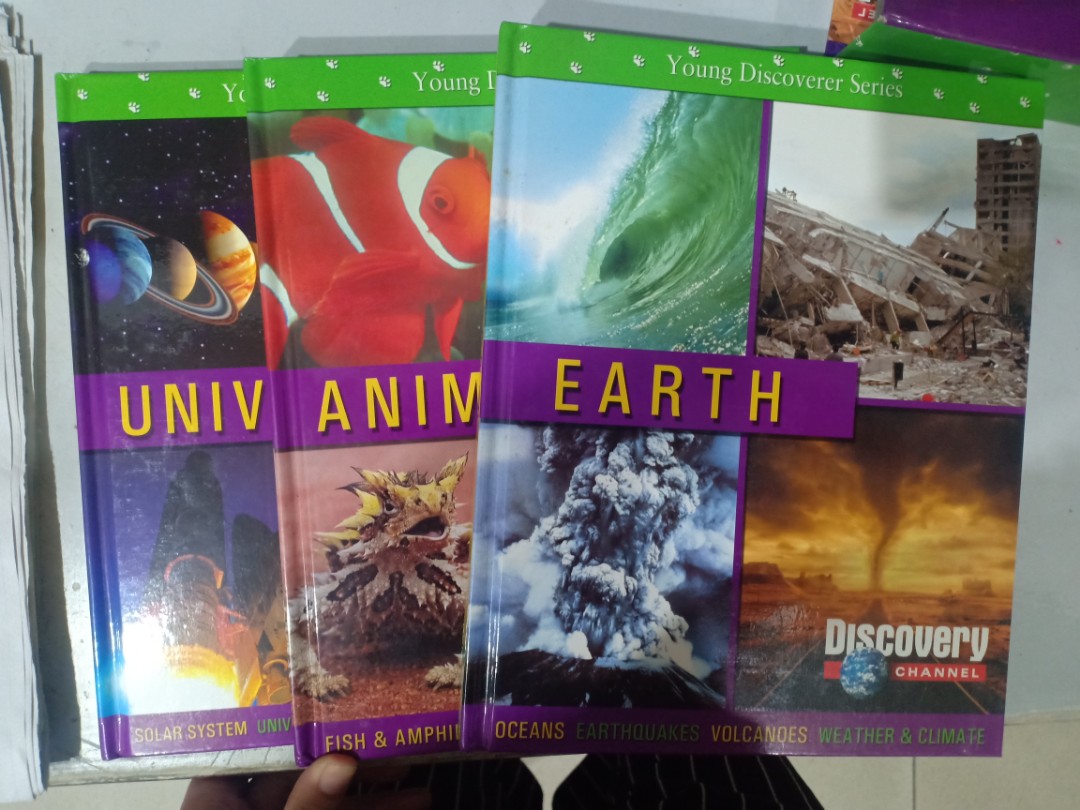 Discovery Channel - Earth Animals Universe, Hobbies & Toys, Books ...