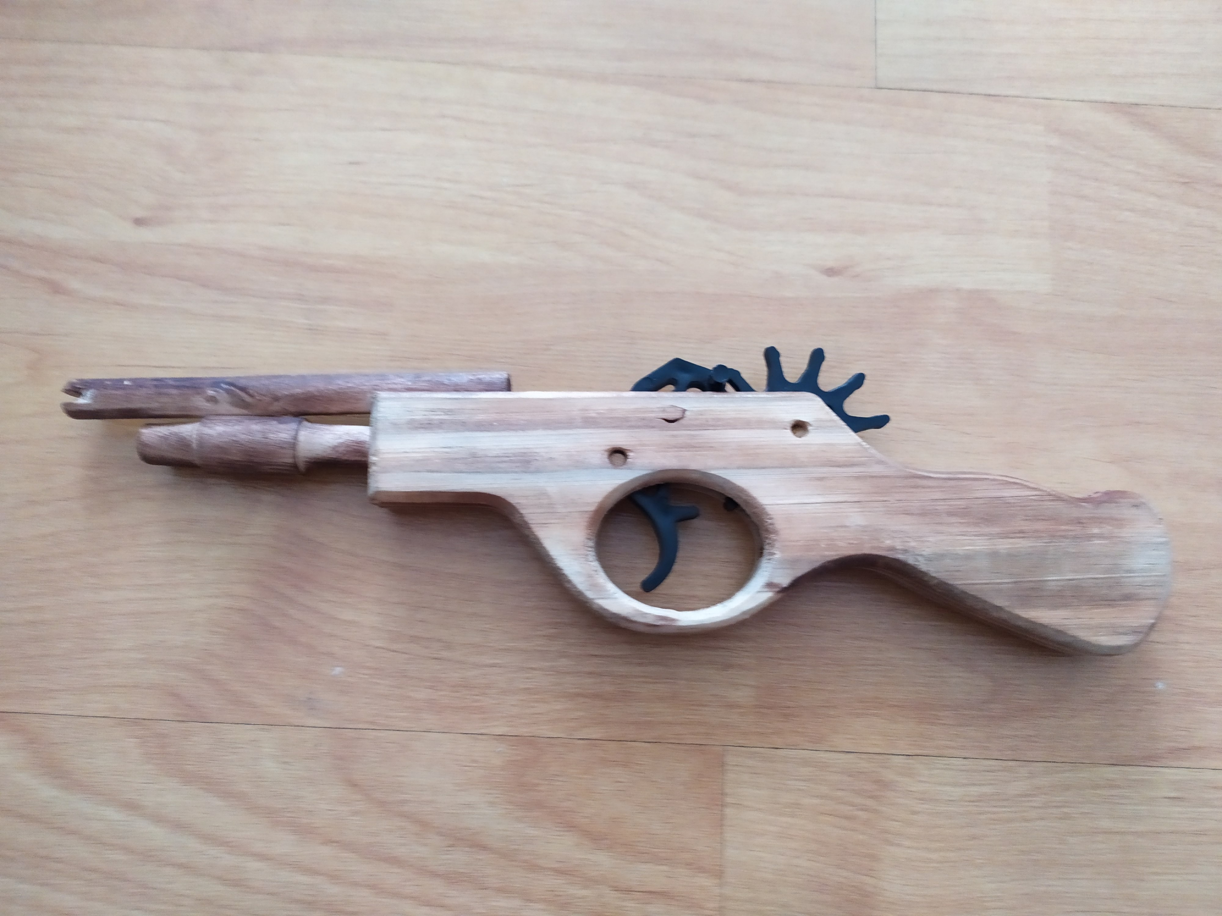 Rubber Band Toy Pistol Gun, Hobbies & Toys, Collectibles & Memorabilia ...