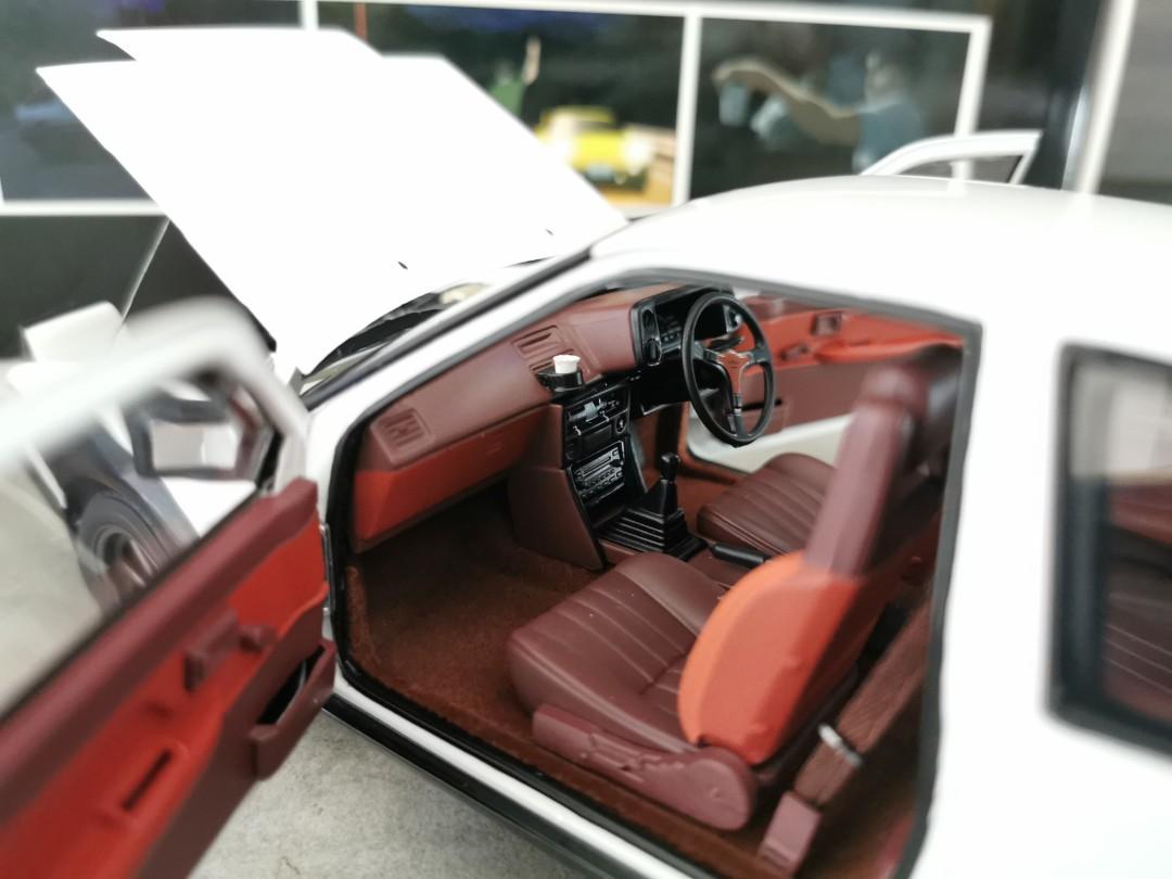 1/18 Autoart Toyota Sprinter Trueno (AE86) New Animation Film Initial D ...