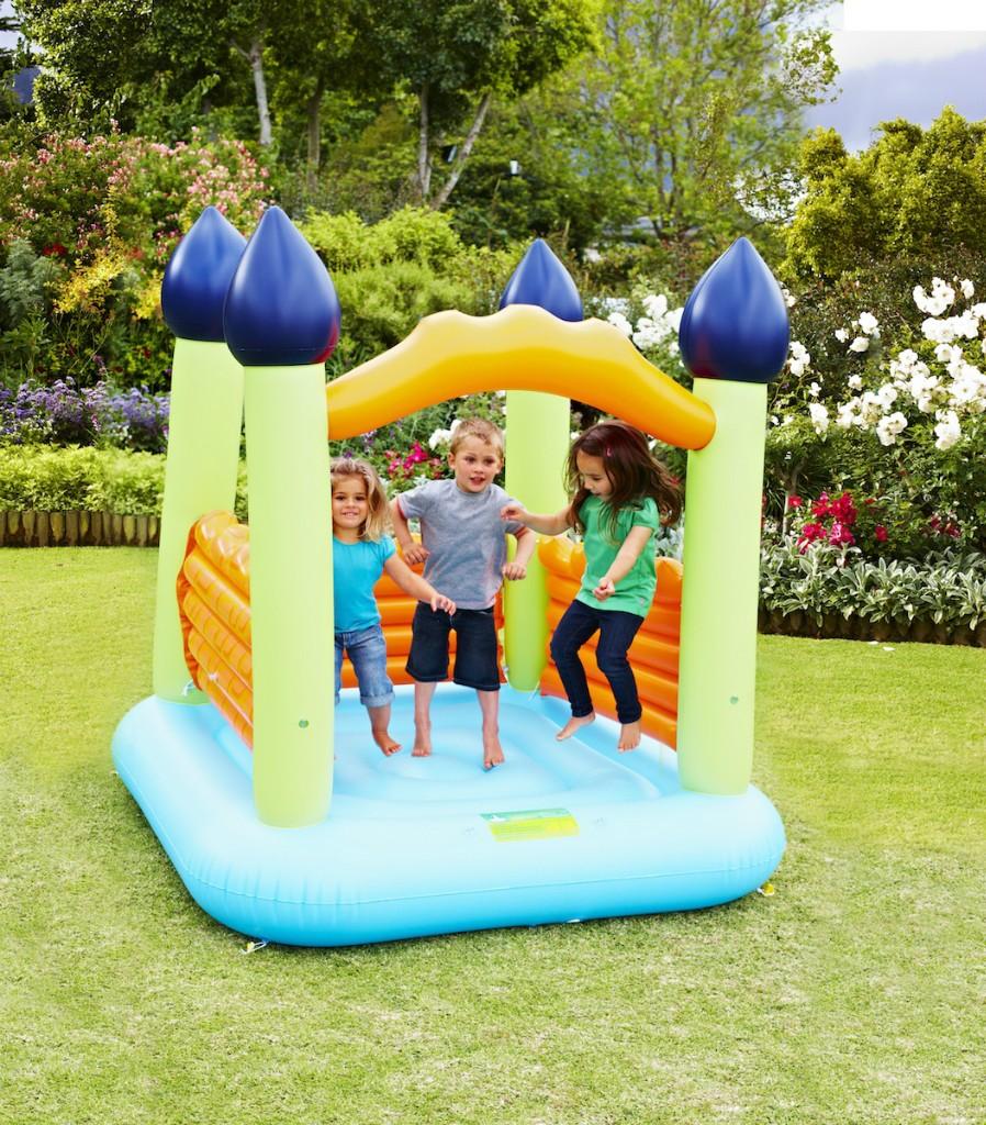 ELC bouncy castle, Hobbies & Toys, Toys & Games on Carousell