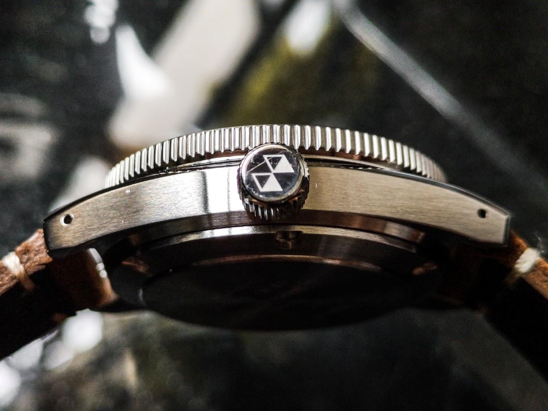 Manchester Watch Works No. 4 Diver, Mobile Phones & Gadgets, Wearables ...