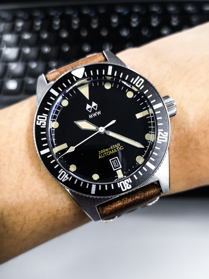Manchester Watch Works No. 4 Diver, Mobile Phones & Gadgets, Wearables ...