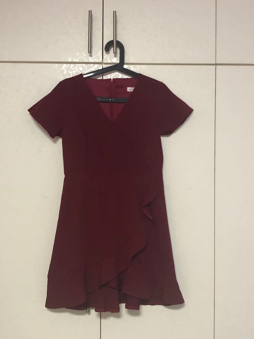 Maroon Dress, Women's Fashion, Dresses & Sets, Dresses on Carousell