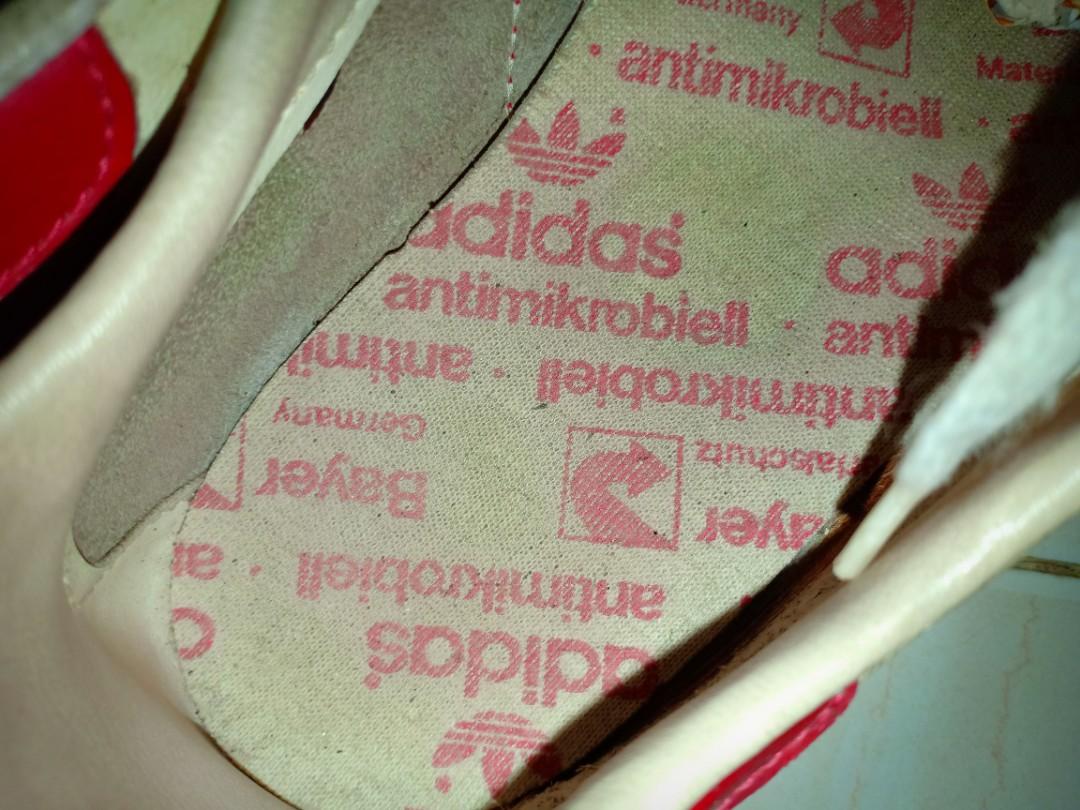 Kasut Vintage Adidas Vienna, Men's Fashion, Footwear, Sneakers on Carousell