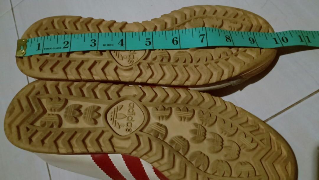 Kasut Vintage Adidas Vienna, Men's Fashion, Footwear, Sneakers on Carousell