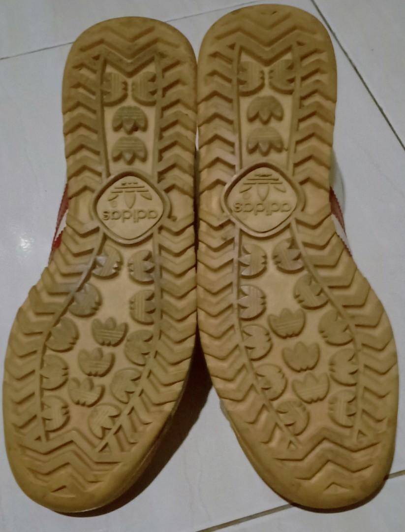 Kasut Vintage Adidas Vienna, Men's Fashion, Footwear, Sneakers on Carousell