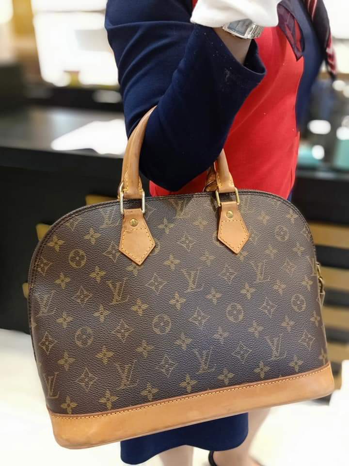 Louis Vuitton Alma, Luxury, Bags & Wallets on Carousell