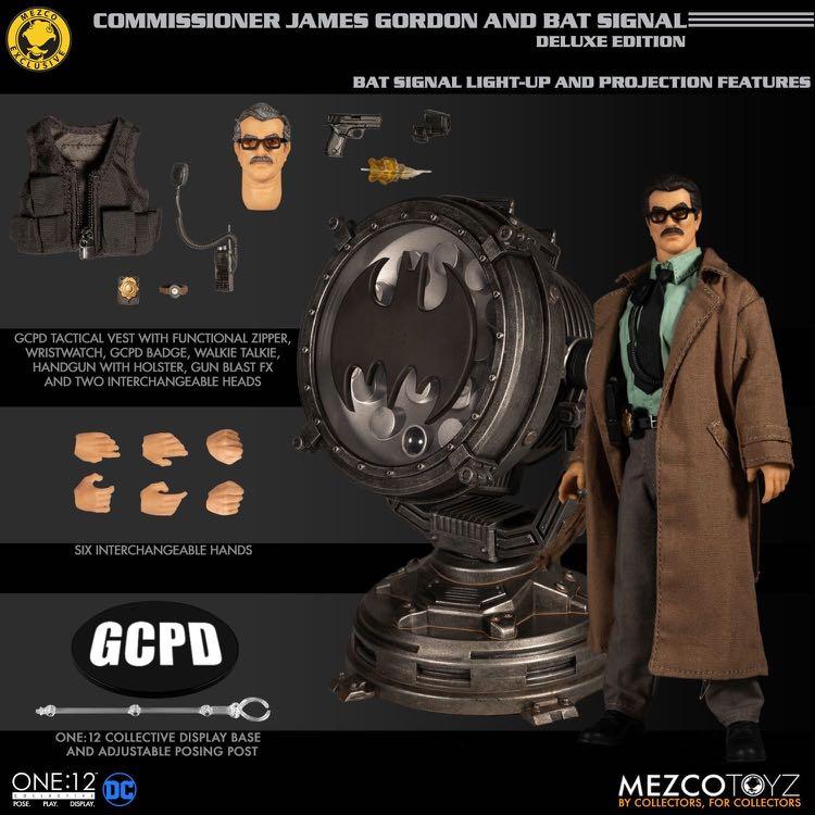 Mezco batman gcpd commissioner gordon bat signal, Hobbies & Toys, Toys ...