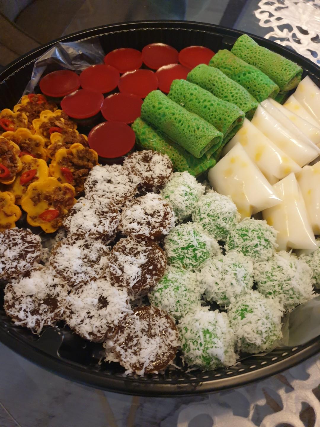 Mix kuih platter ( customise), Food & Drinks, Homemade Bakes on Carousell
