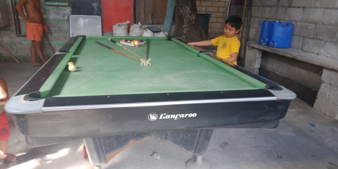 Standard size kangaroo billiard table, Sports Equipment, Sports & Games ...