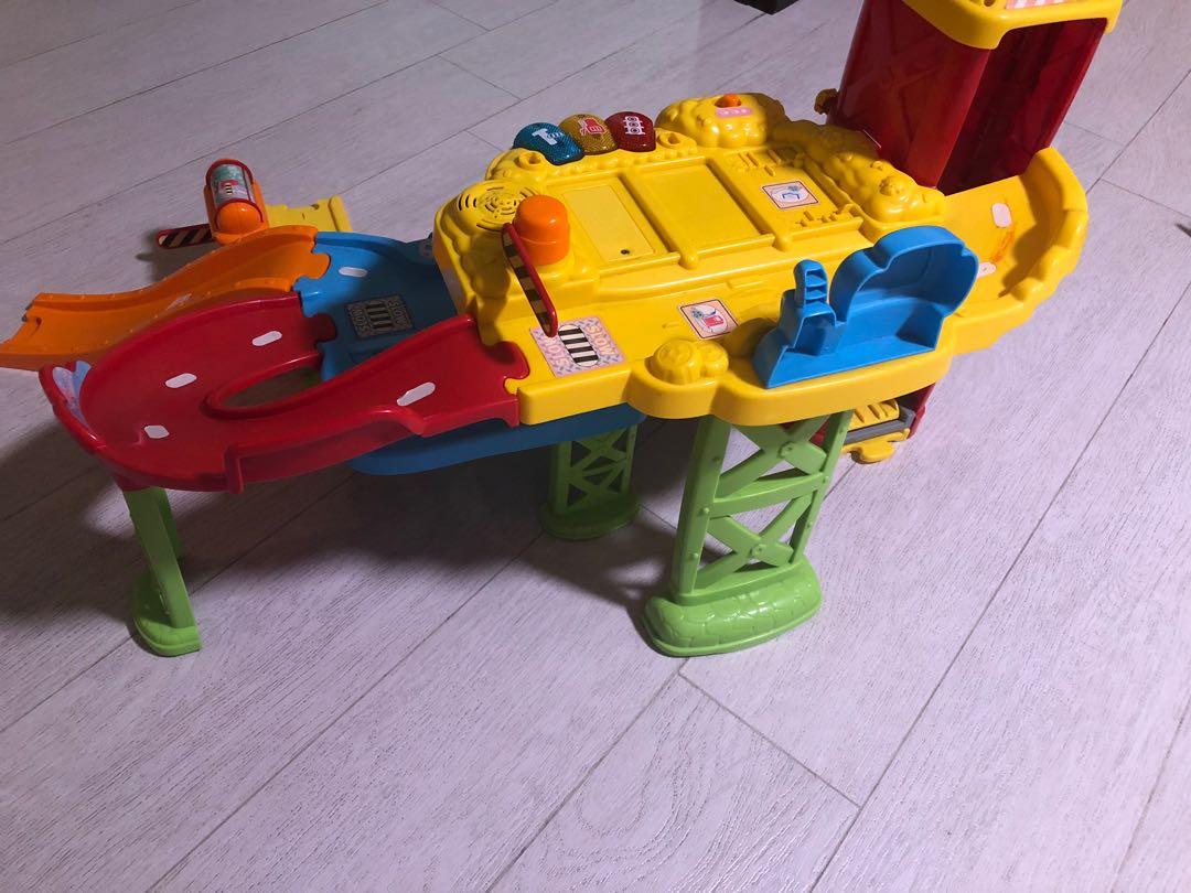 Vtech car park system, Hobbies & Toys, Toys & Games on Carousell