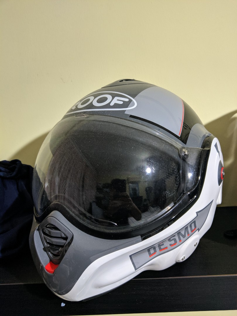 ROOF DESMO Helmet, Motorcycles, Motorcycle Apparel on Carousell