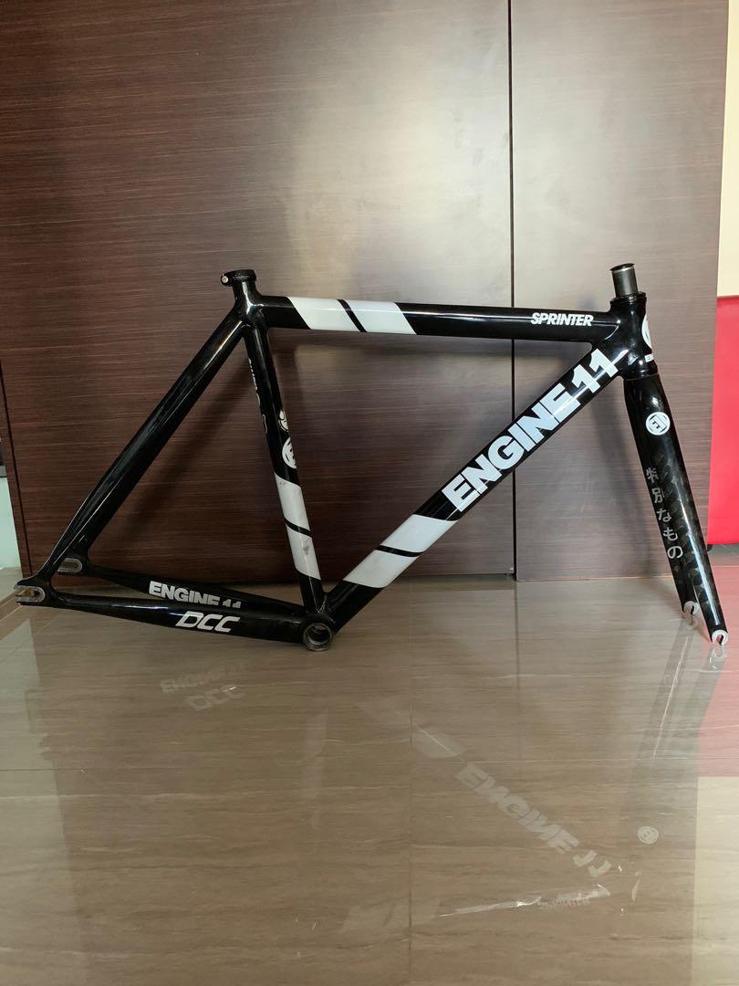 Engine 11 Sprinter Frameset, Sports Equipment, Bicycles & Parts ...