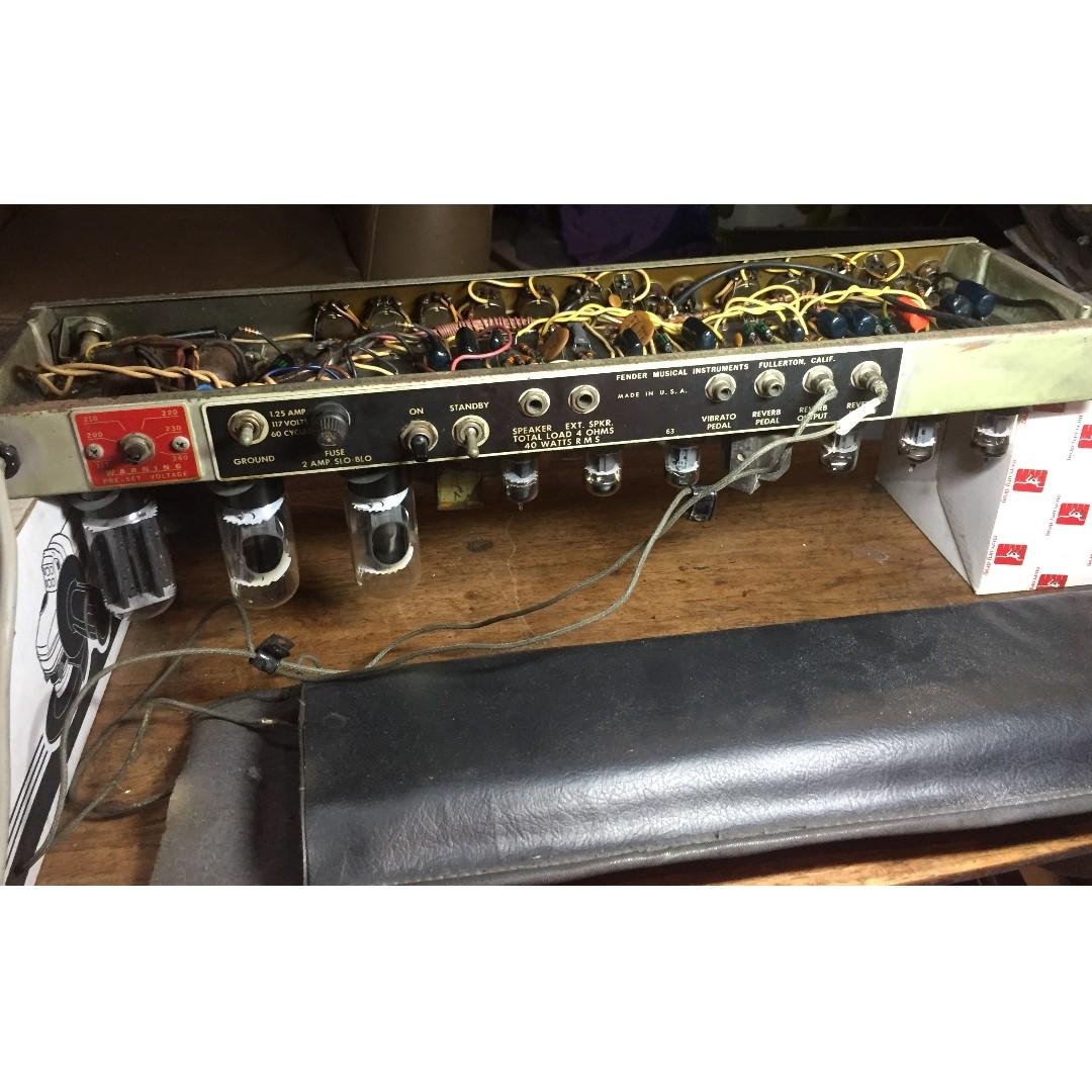 Fender Vibrolux Reverb 1973 amp chassis only, Hobbies & Toys, Music ...