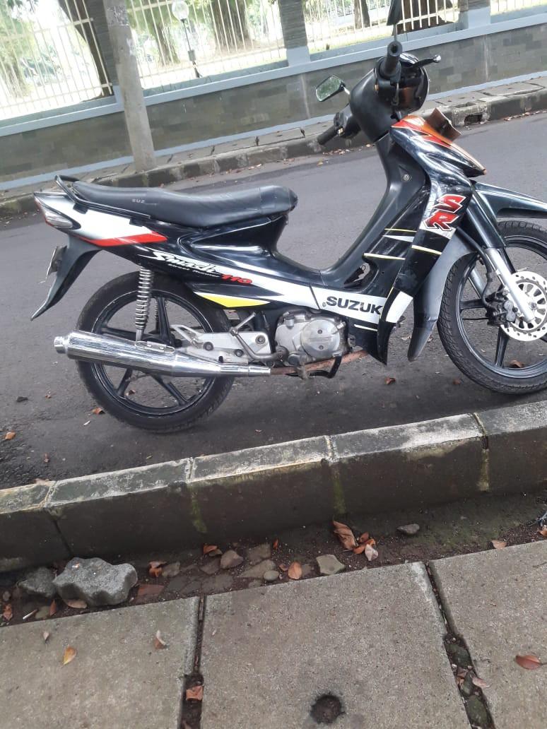 Jual Suzuki smash SR surat lengkap mesin gres ori, Motor di Carousell