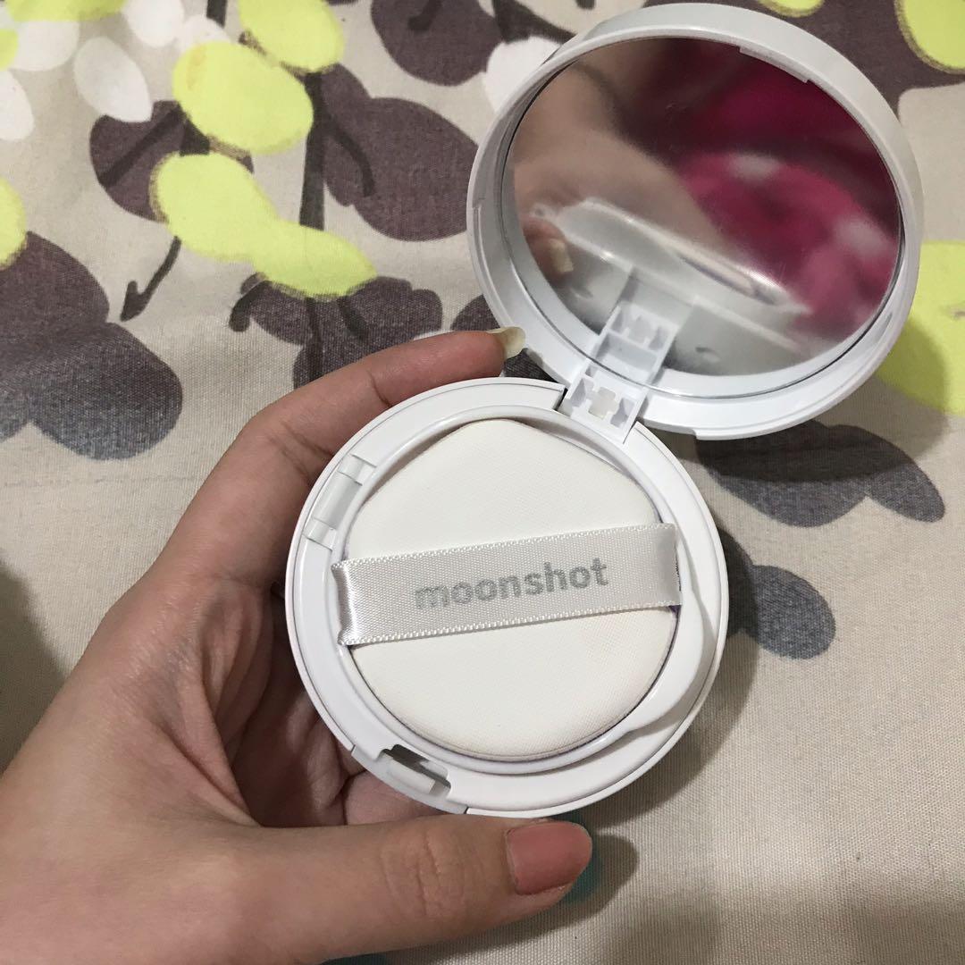 Moonshot Moonflash Cushion ORI, Kesehatan & Kecantikan, Rias Wajah di ...