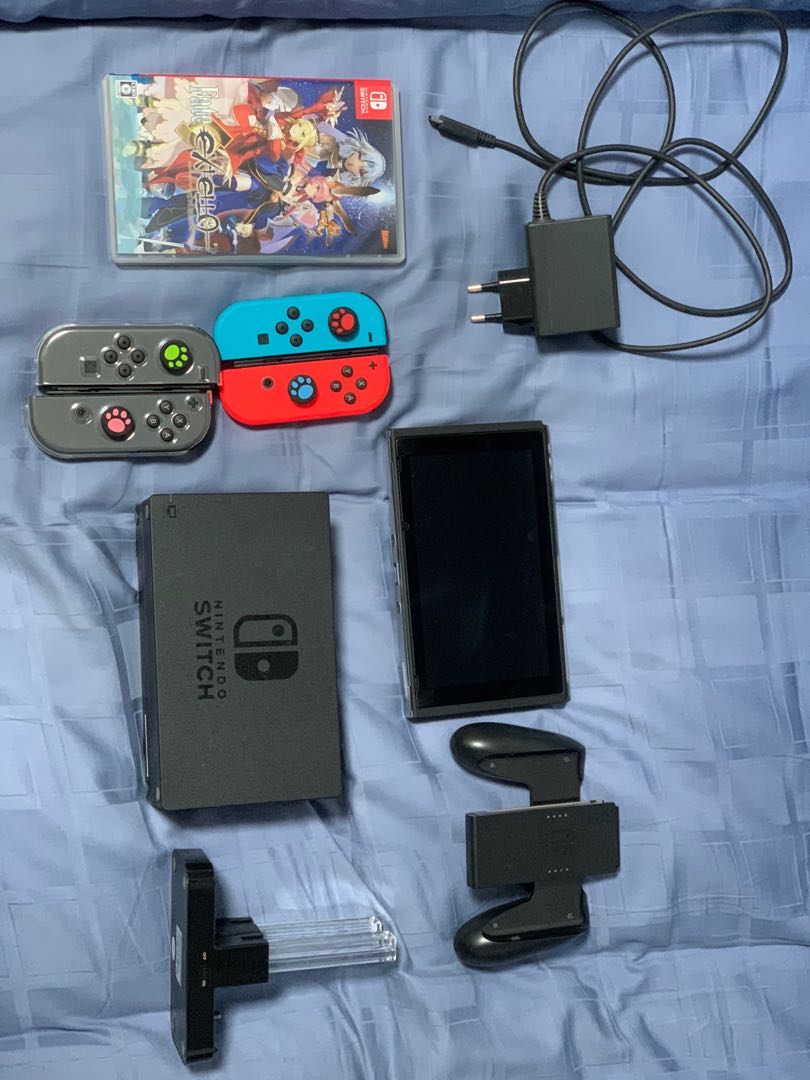Nintendo Switch set with additional joycons, Video Gaming, Video Game ...
